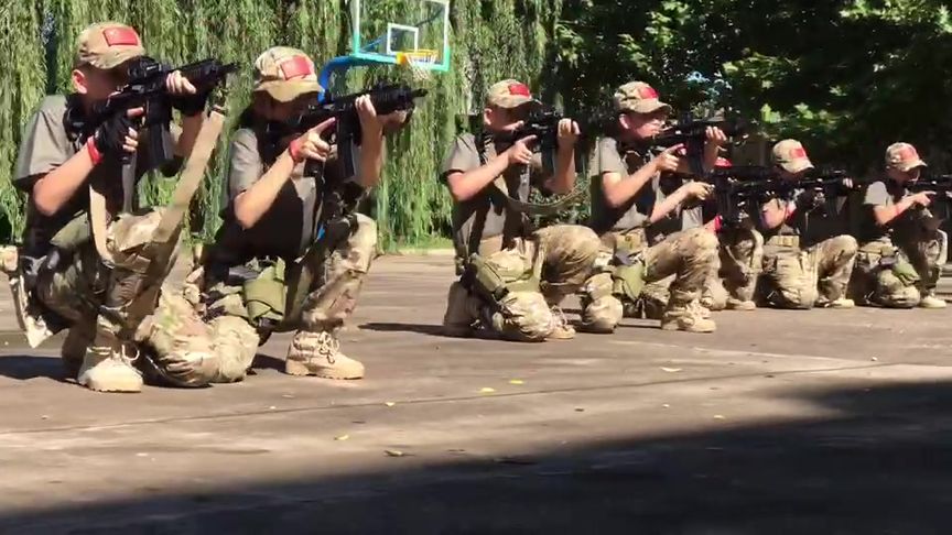 #真人cs对抗赛 #军事拓展训练 #射击训练