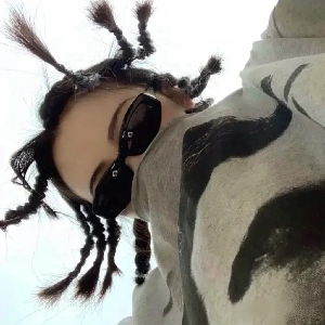 叫我万心吾 