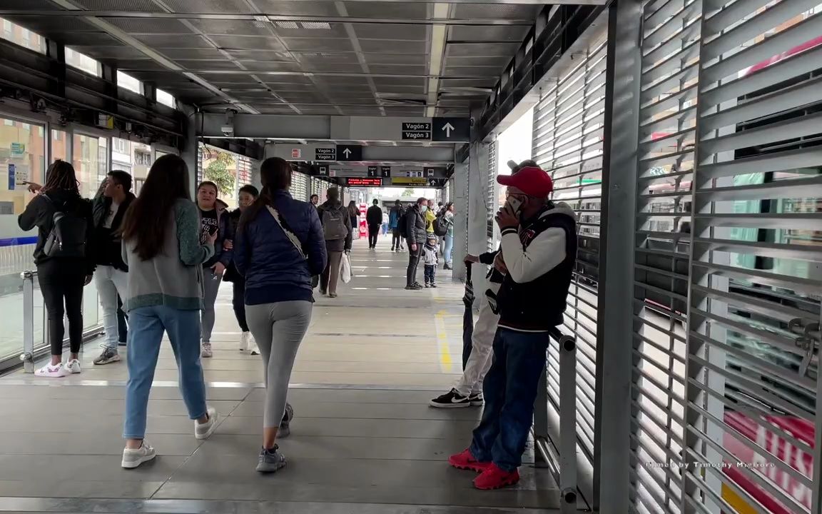 世界客流第一快速公交系统——哥伦比亚波哥大市“跨千禧年”(...