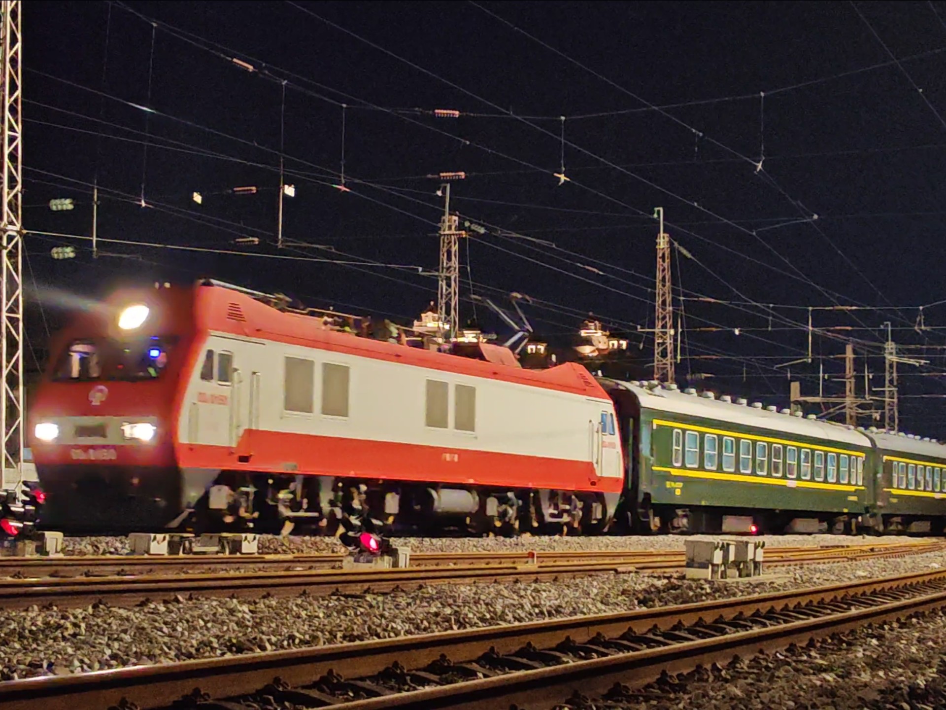 2025春节假期最后一天·一小时半收录晚高峰通过列车·2025.02.04...