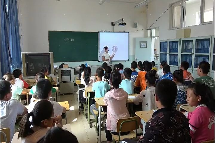 冀教版小学数学六年级数学上册四 圆的周长和面积圆的周长探索圆的...