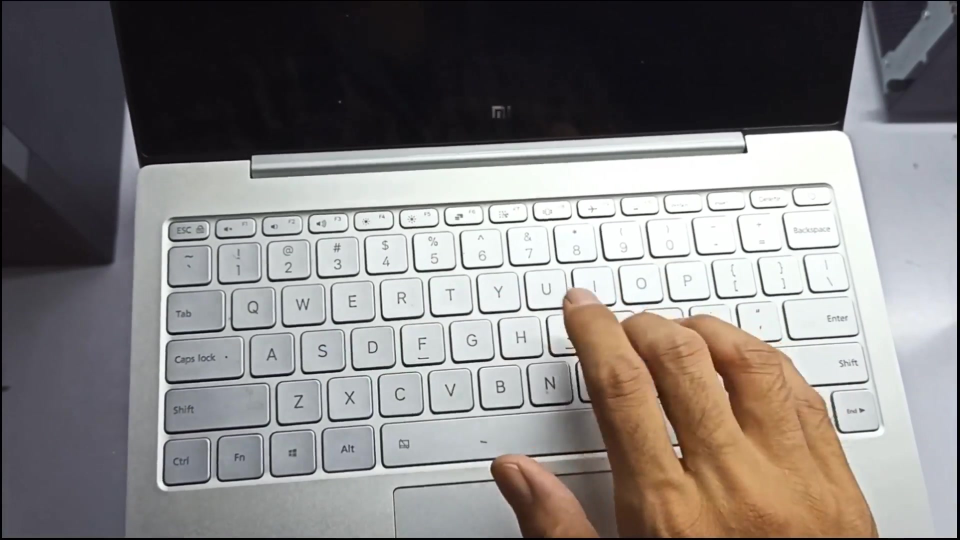 12.5寸小米Air 简单体验、安装系统和拆机解决散热教程