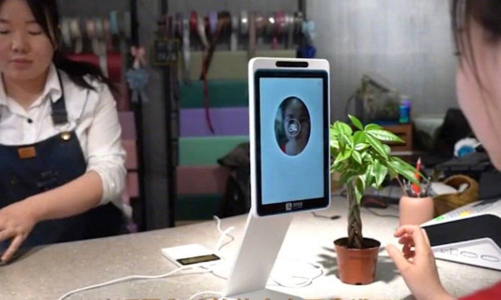 支付宝微信发声:新支付方式正式启用,网友:再见,扫码支付!