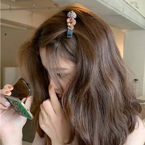 挥着板砖的小仙女下凡 