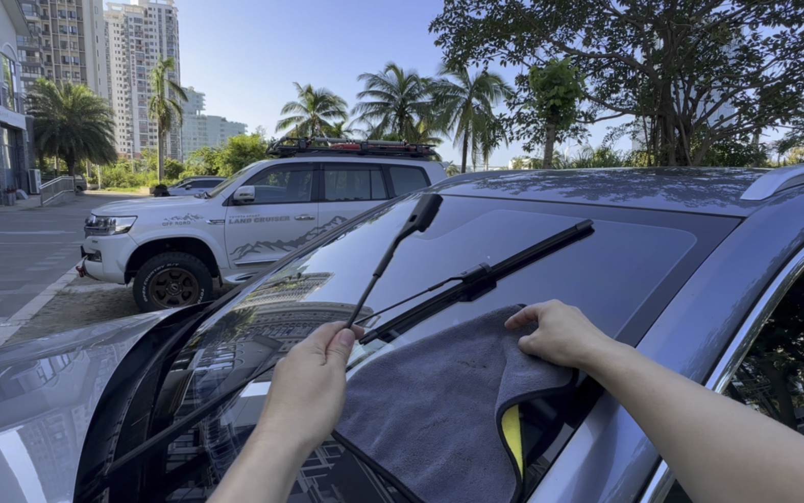雨刮器更换安装教程来了,自己动手超简单,一分钟搞定,再也不用去4s店...