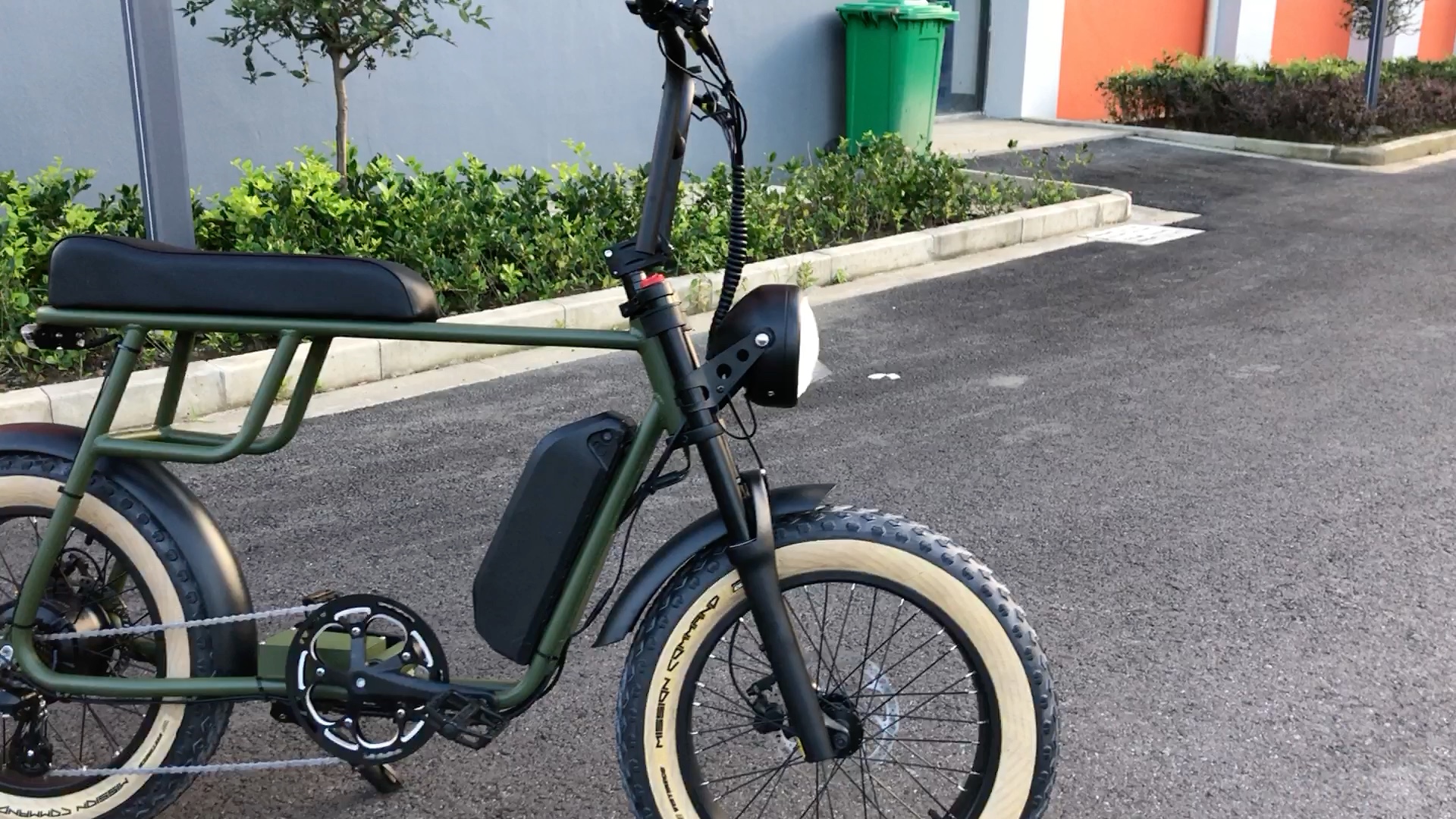 出口欧美的复古风格锂电自行车,可纯电骑行,可助力骑行,可纯人力骑行