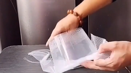 超简单低成本漂浮隔离盒制作diy教程 水族观赏鱼隔离盒繁殖盒