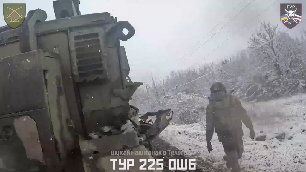 ...24 次疏散,其中 13 次是在战斗条件下进行的。已收回20台设备。9名...