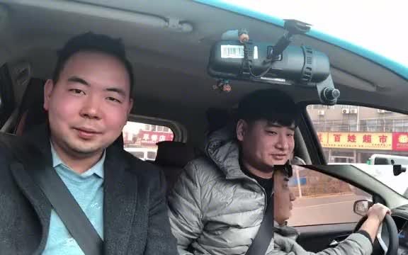 君威车主怎么评价我的“老头乐”江淮iev6e真实感受。