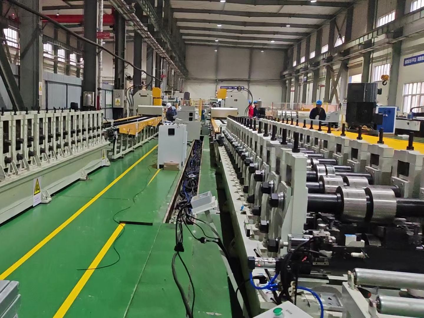 济南光先数控C型钢U型钢冲孔冷弯成型生产线辊压成型设备冷弯成型...