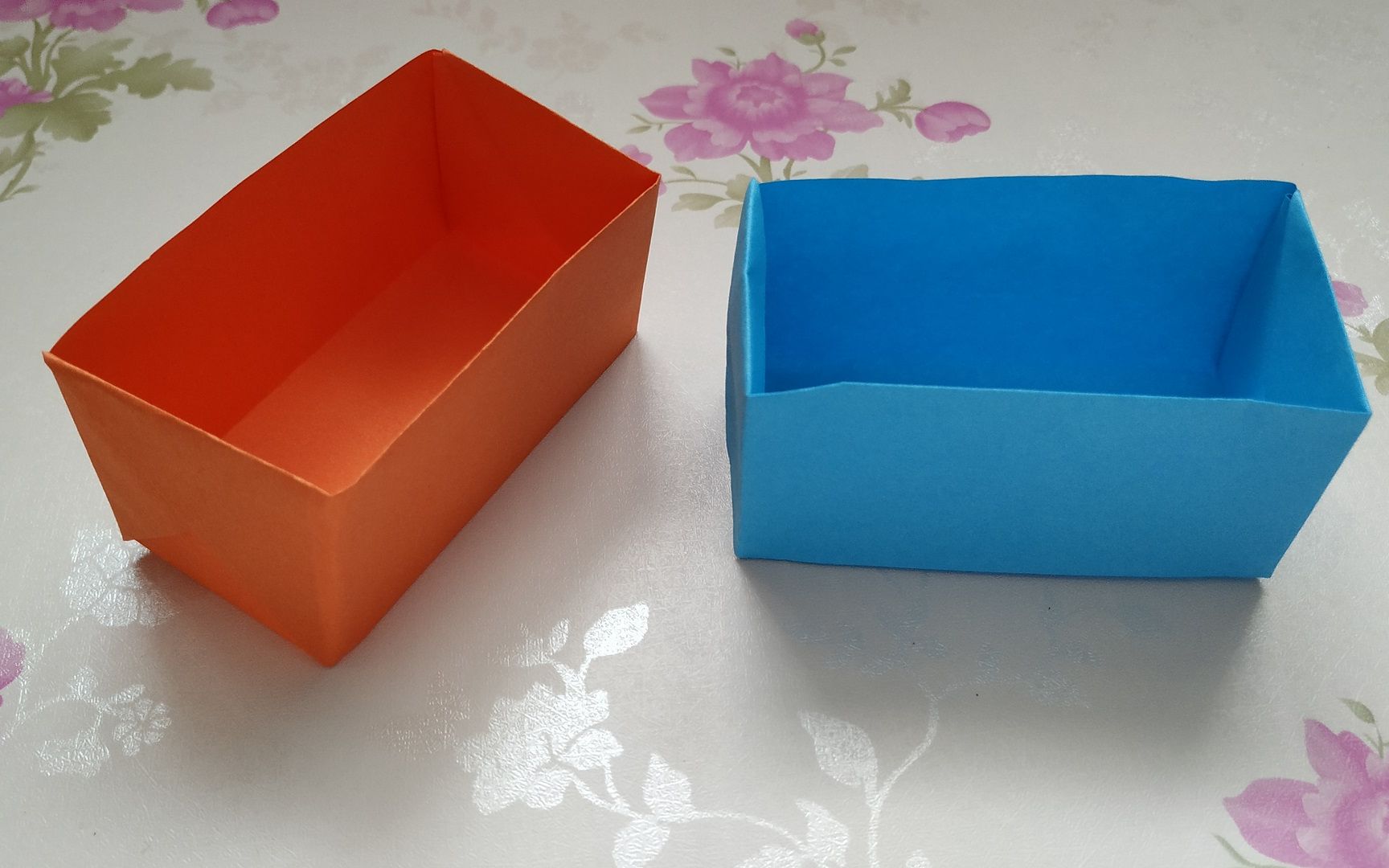 手工折纸DIY,如何折叠一个长方形纸盒子,超级简单的纸盒子折纸