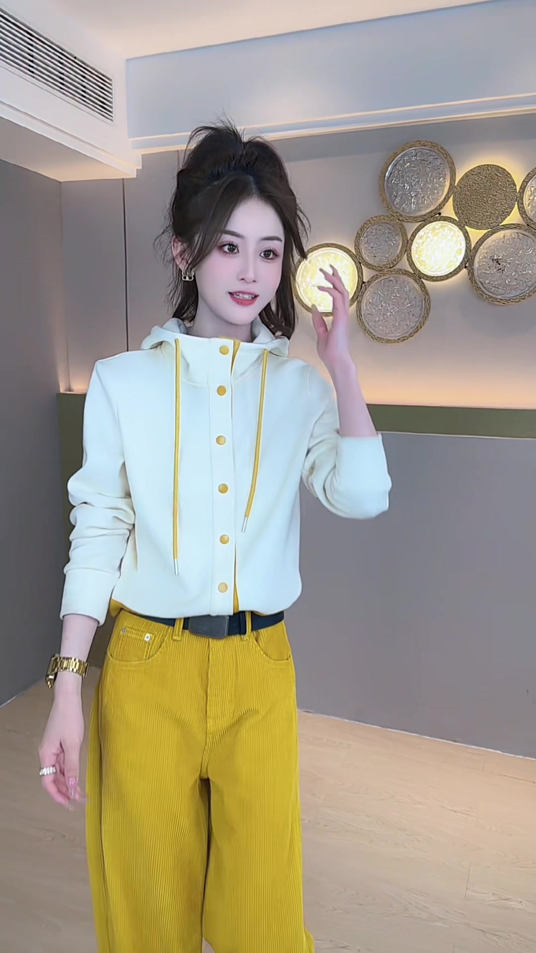 穿上漂亮的衣服 照片都想多拍几张