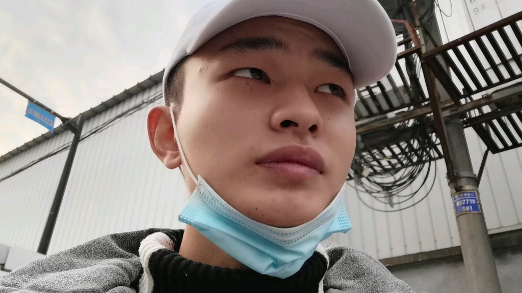 外卖小哥被忽悠去买一辆2500元的电动车,哪有人这么做生意的