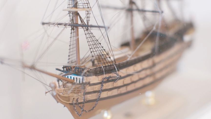 魔都退休大爷重拾60年代儿时兴趣,制作逼真舰船模型还出了历史书