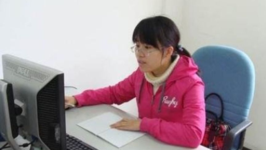 为什么有的公司发工资让员工办新的银行卡?原来背后有“猫腻”