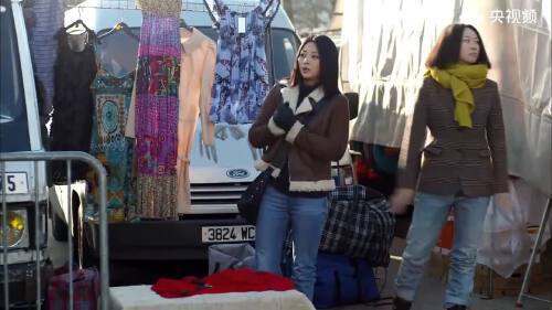 大师的服装设计卖不出去,被她这么一改,竟全部卖出去了