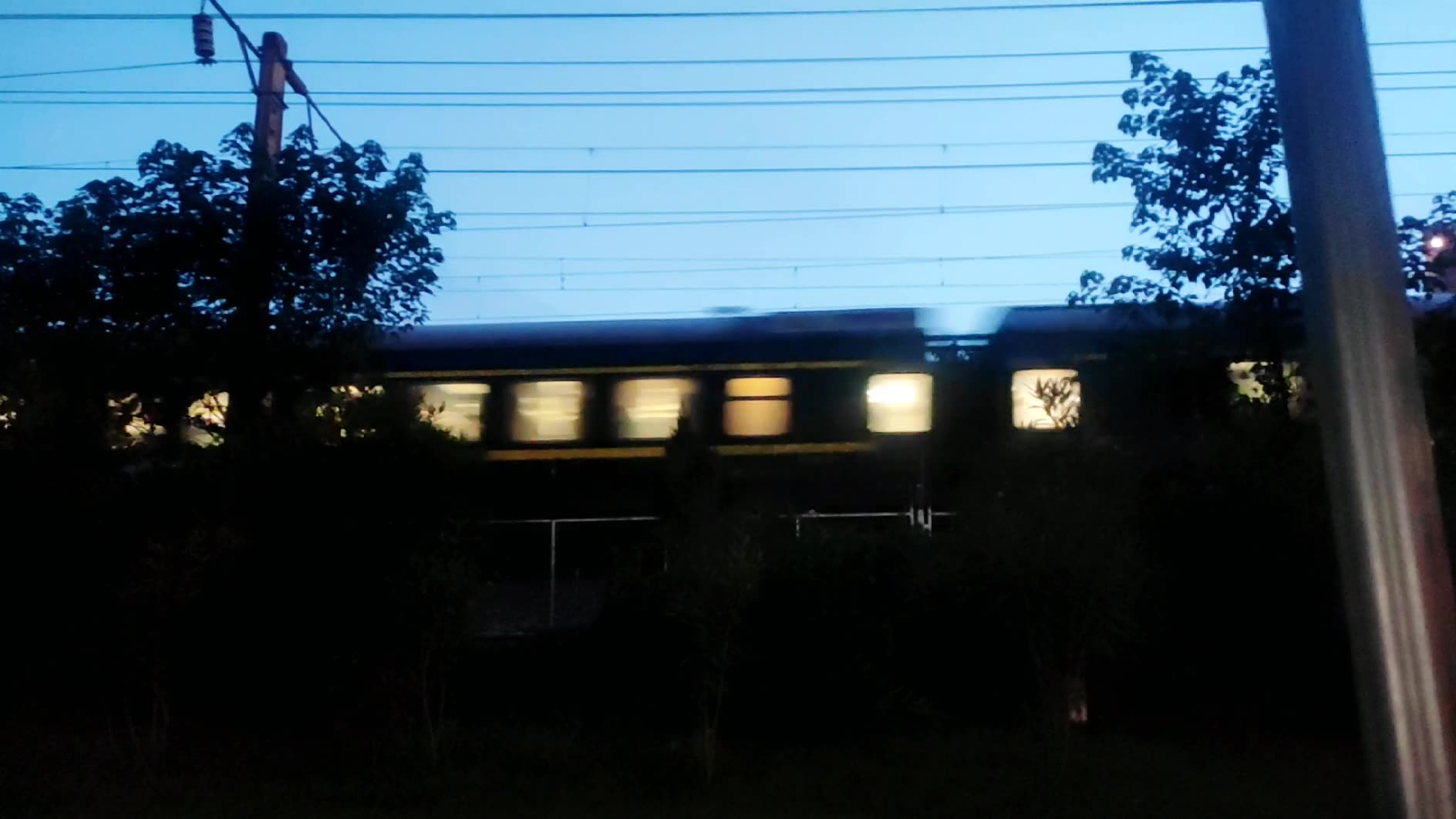 京广线拍车Z149次列车