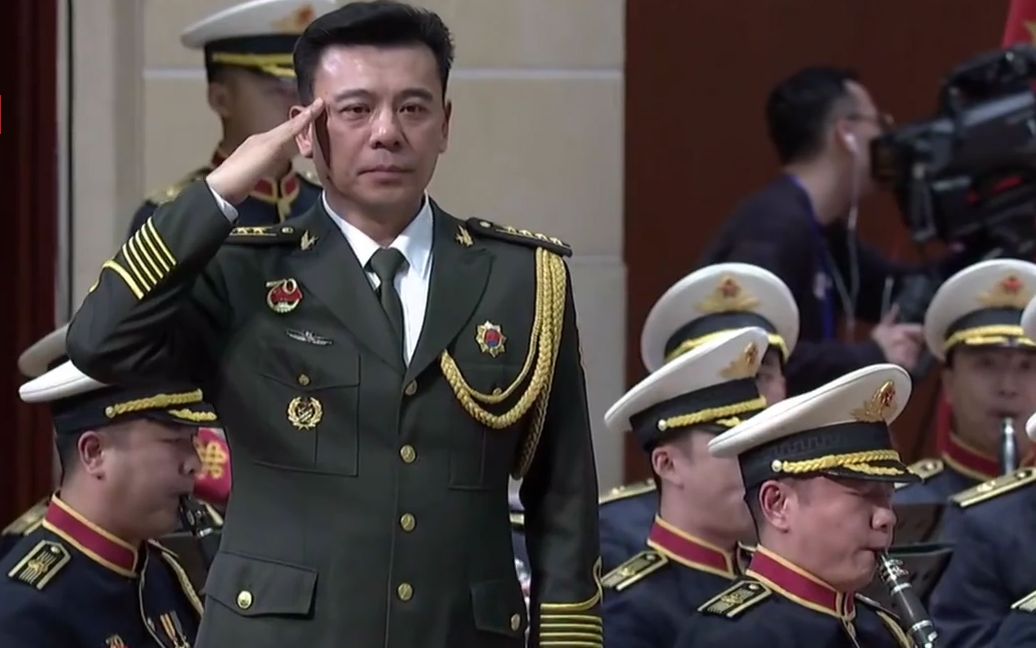 【伟大的庆典】中国人民解放军军乐团庆祝共和国成立70周年典礼阅兵...