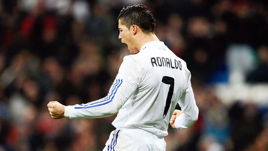 C罗无解的射门令人眼花缭乱,防守再好,比不过总裁的门前一脚