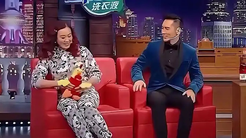 张伦硕还说不图钟丽缇的钱?把自己当财务主管,想花钱给他要!