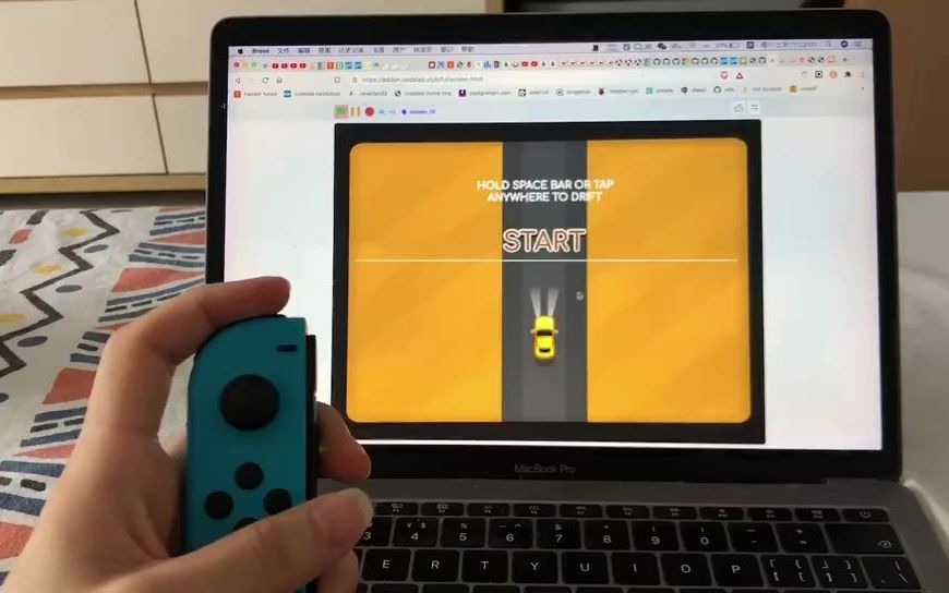 使用 Switch 手柄玩 Scratch 游戏