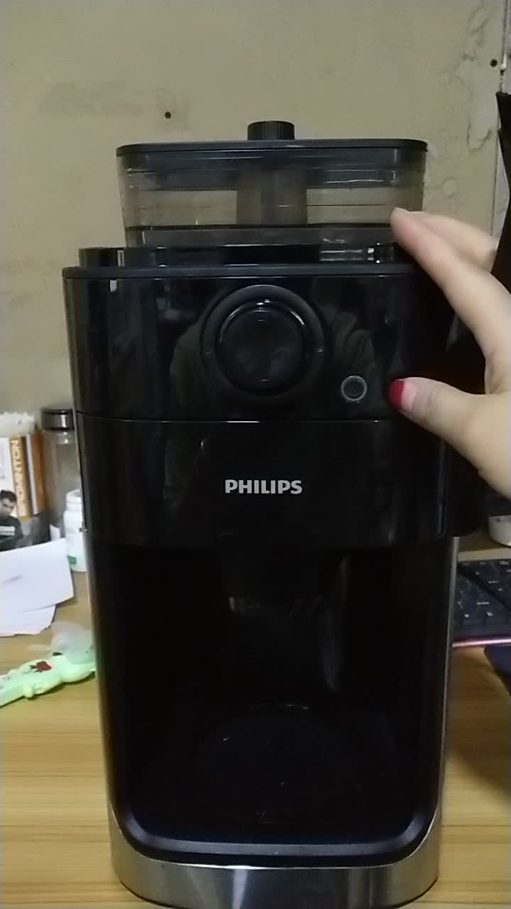 飞利浦咖啡机HD7761如何启动自动清洗