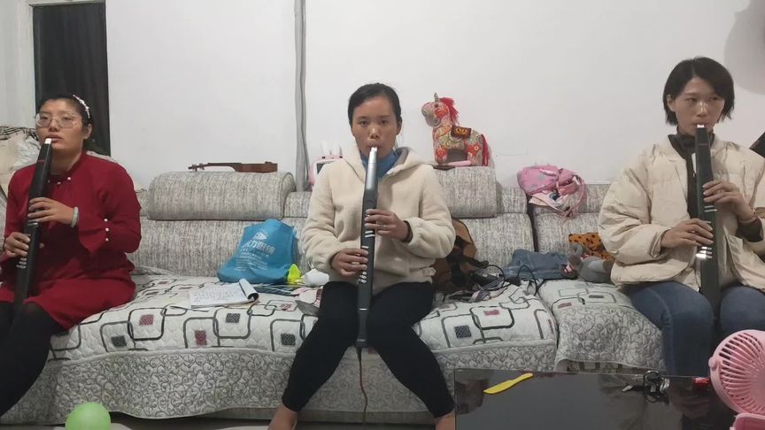 电吹管教学包教包会,新收三位美女徒弟,第一天就吹成这样!