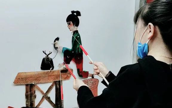 【皮影制作】兄弟姐妹们,我表演的皮影戏怎么样?