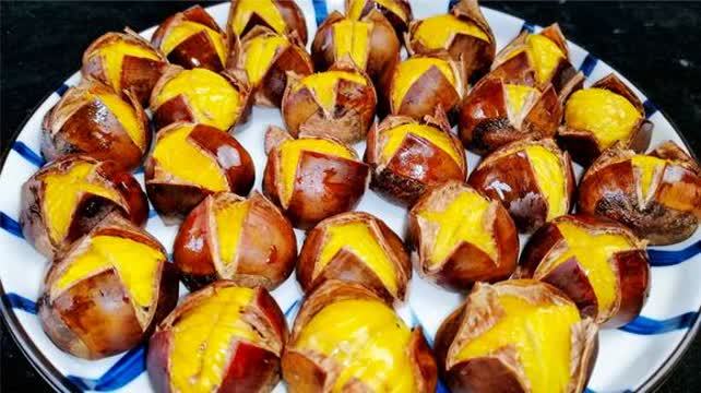 秋天多吃板栗,教你快速去皮小窍门,不用热水不用烤,自动就脱皮