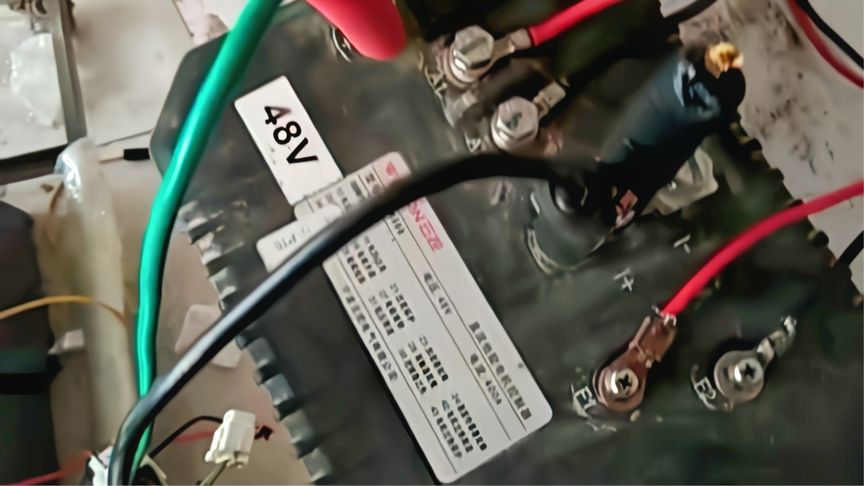 维修新能源电动汽车直流电机云控控制器