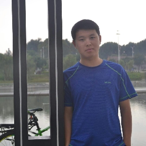 亮哥努力学法中 