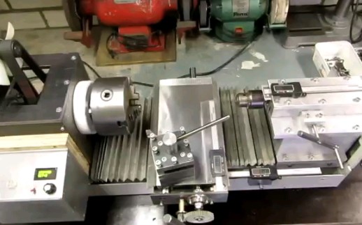 自做线轨车床:使用工业废料:较为容易的制作: