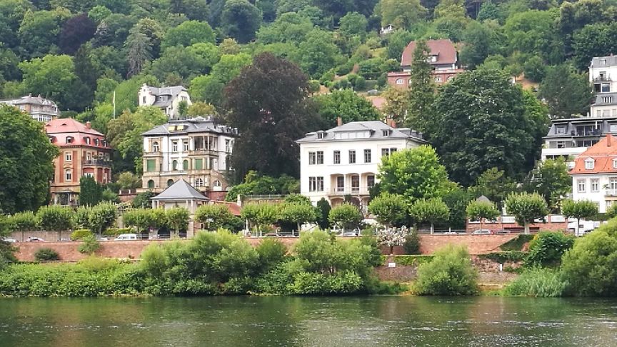 德国海德堡是个美丽的古老的山城,有这悠久的历史。
