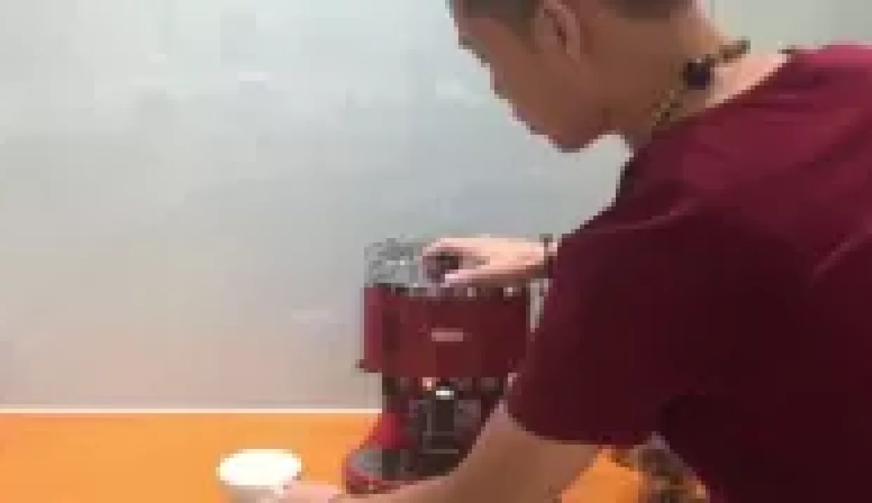 德龙半自动ECO310咖啡机操作流程