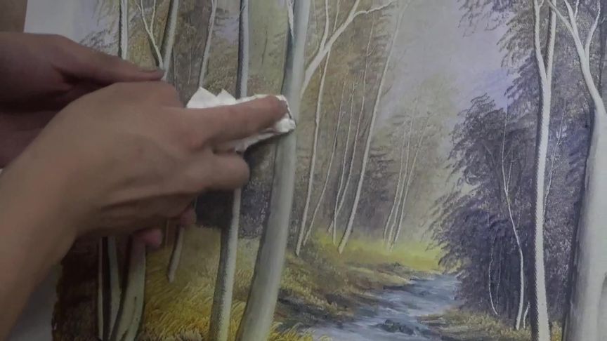 刀画白桦林中的白桦树干是用黑色颜料画的,怎么处理出白色效果呢