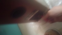 两个音箱高音音量不一样。一个大一个小。