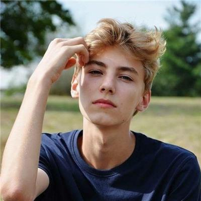 为你踏遍这山河y 