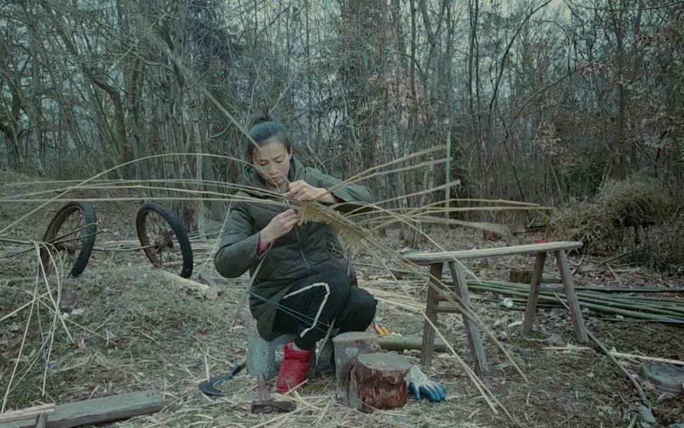 撮箕:小姑娘传承了一个快失传的手艺,站上去跳几下,出乎意料