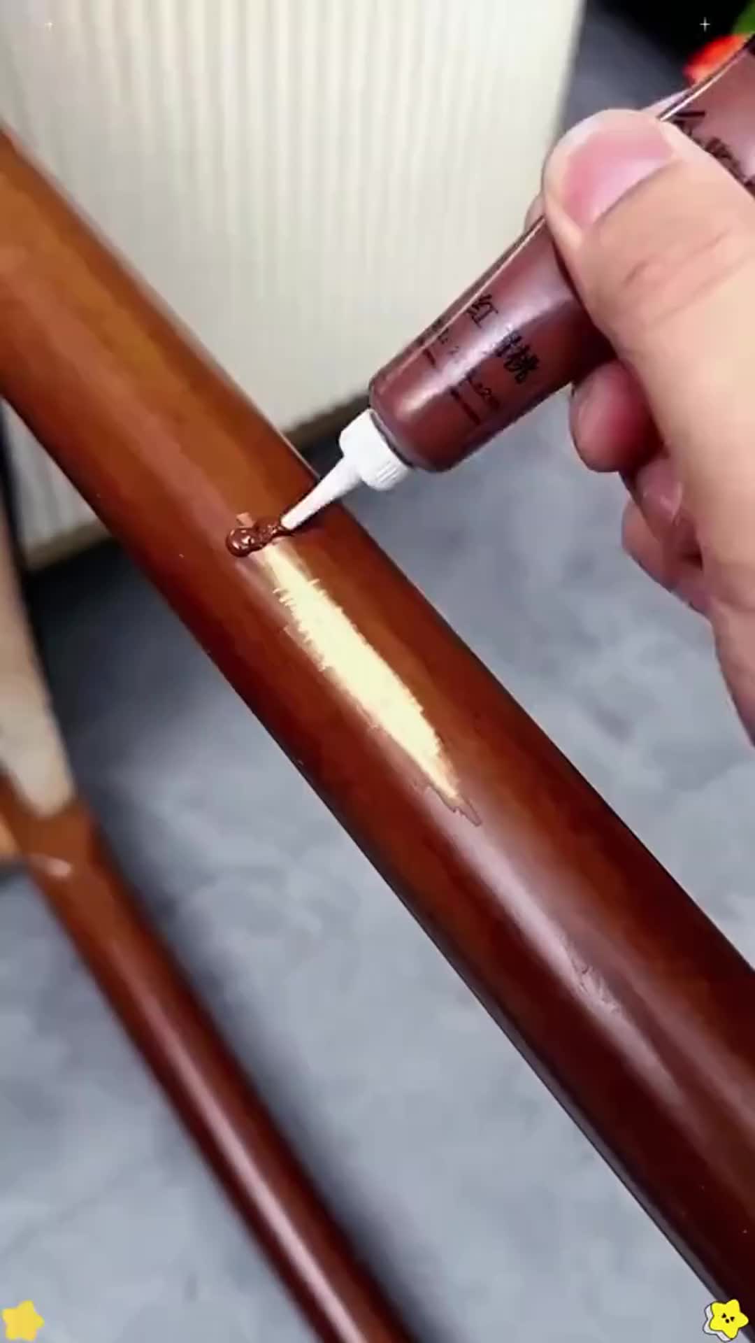 家里家具磕碰掉漆用这个#修补膏 一抹一擦就可以了 #家具美容修复 #...