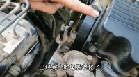 检查正时皮带的重要性,这台车幸亏发现的及时,不然就要拆缸盖了