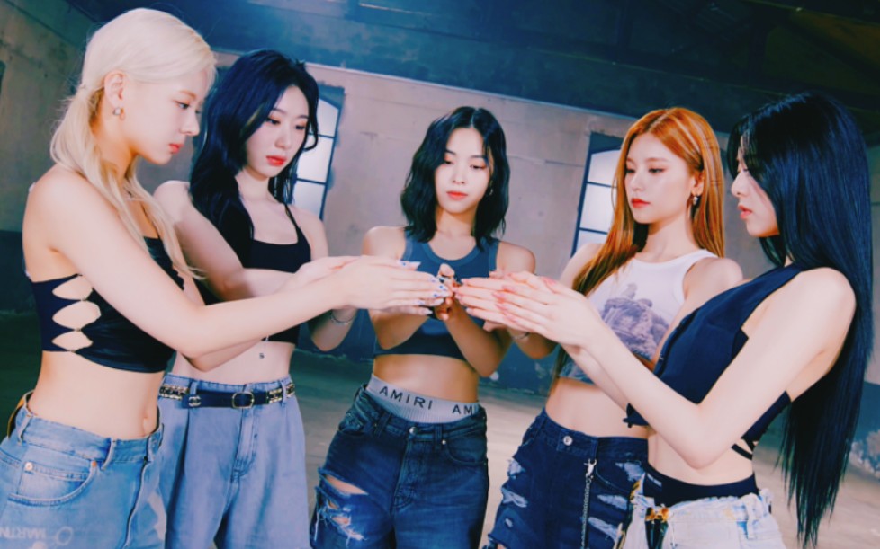 【ITZY】4K!CAKE舞蹈版MV!