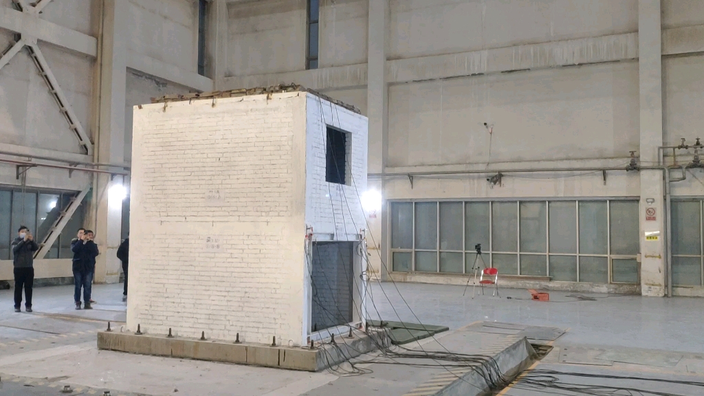 中国建筑科学研究院抗震所振动台实验