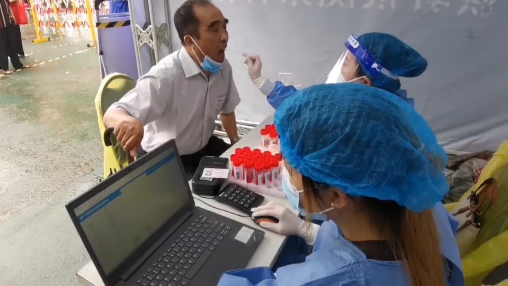大工学子!返家乡贡献青春力量!