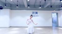 漂亮小姐姐教学展示《知否》很火的古风舞蹈