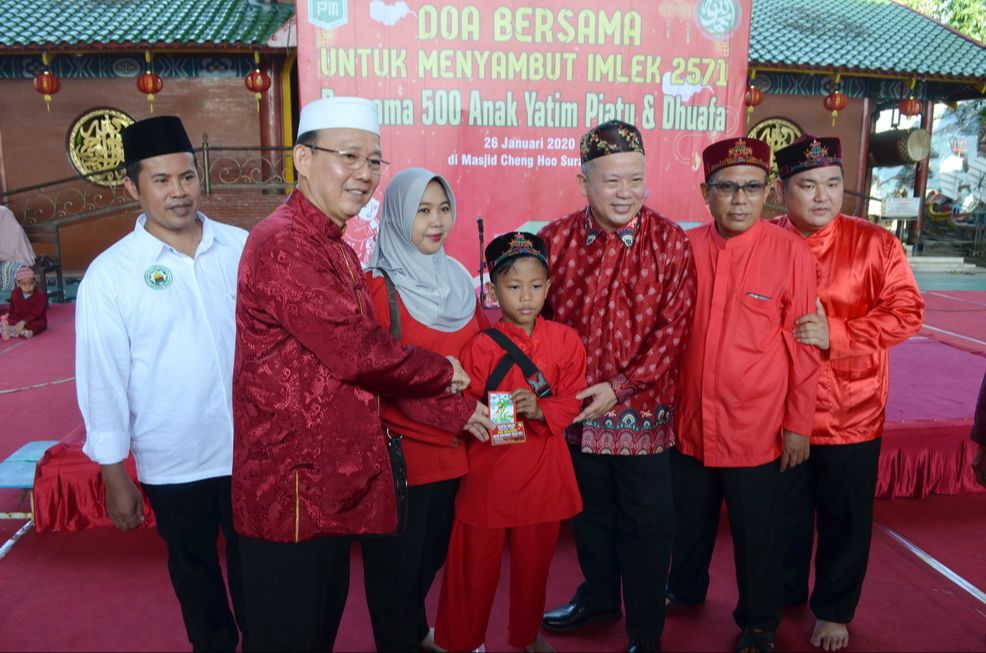 印尼每次发生权利斗争时 华人都会遭殃 那这局面华人该怎么解呢?才能...