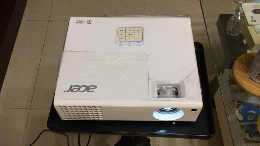 9成新色彩效果特别好宏基X1173投影仪投影机