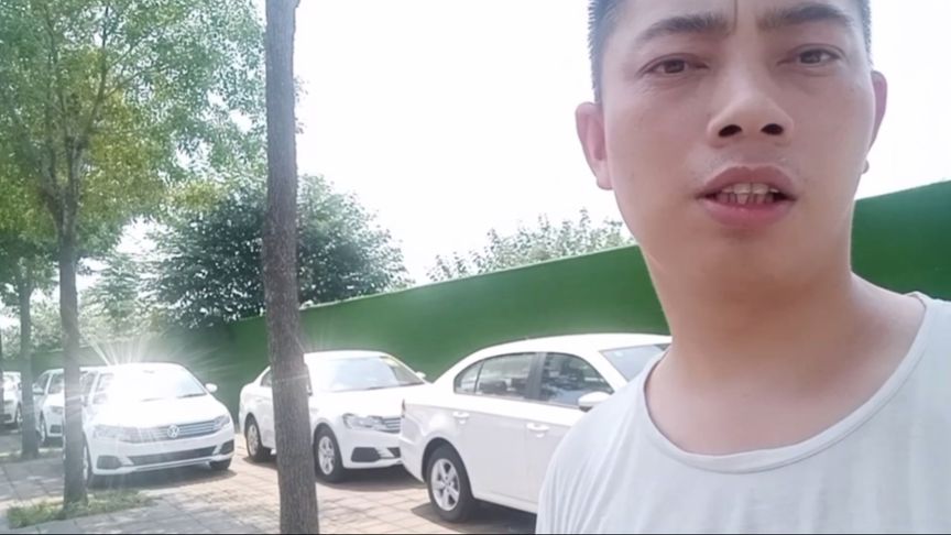 客户喜提 大众朗逸落地8万多的自动挡性价比还是不错的