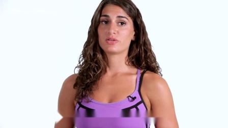 ...Roll the Bottom of Feet _ Foam Rolling如何使用瑜伽滚轮滚动脚部