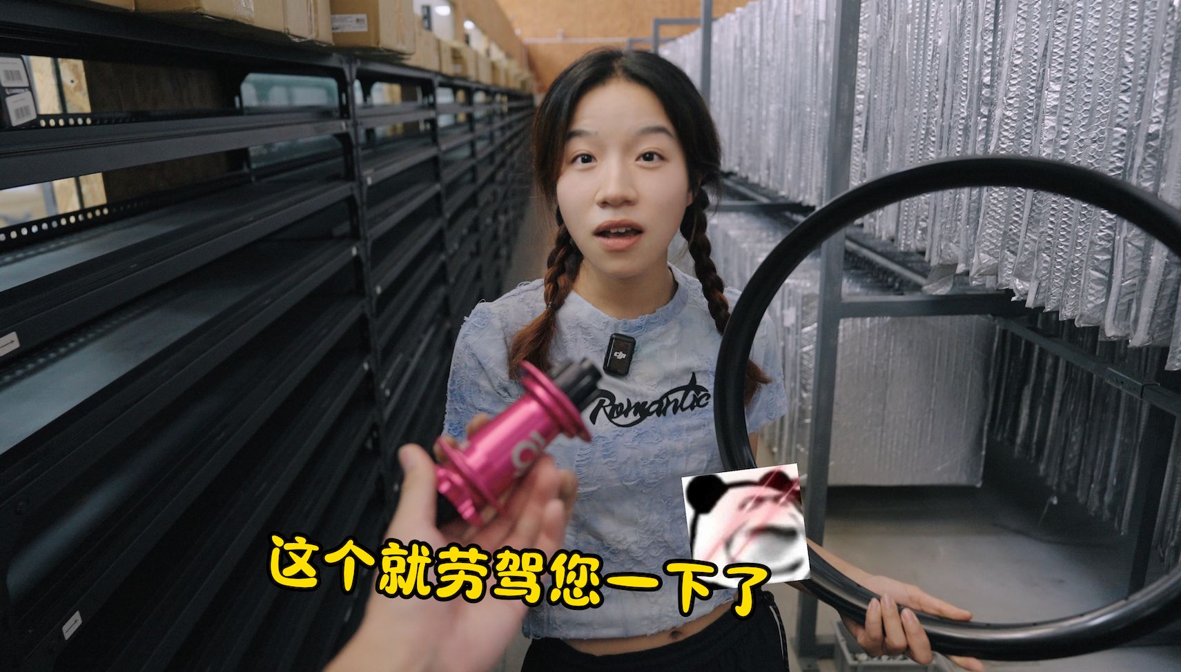 我只身前往厦门工厂,探访碳纤维轮圈生产过程,小姐姐懵了…