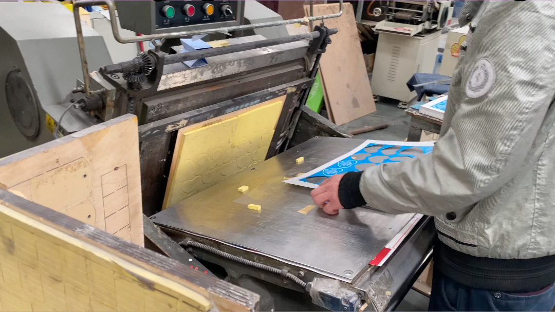 模切机可以做很多造型